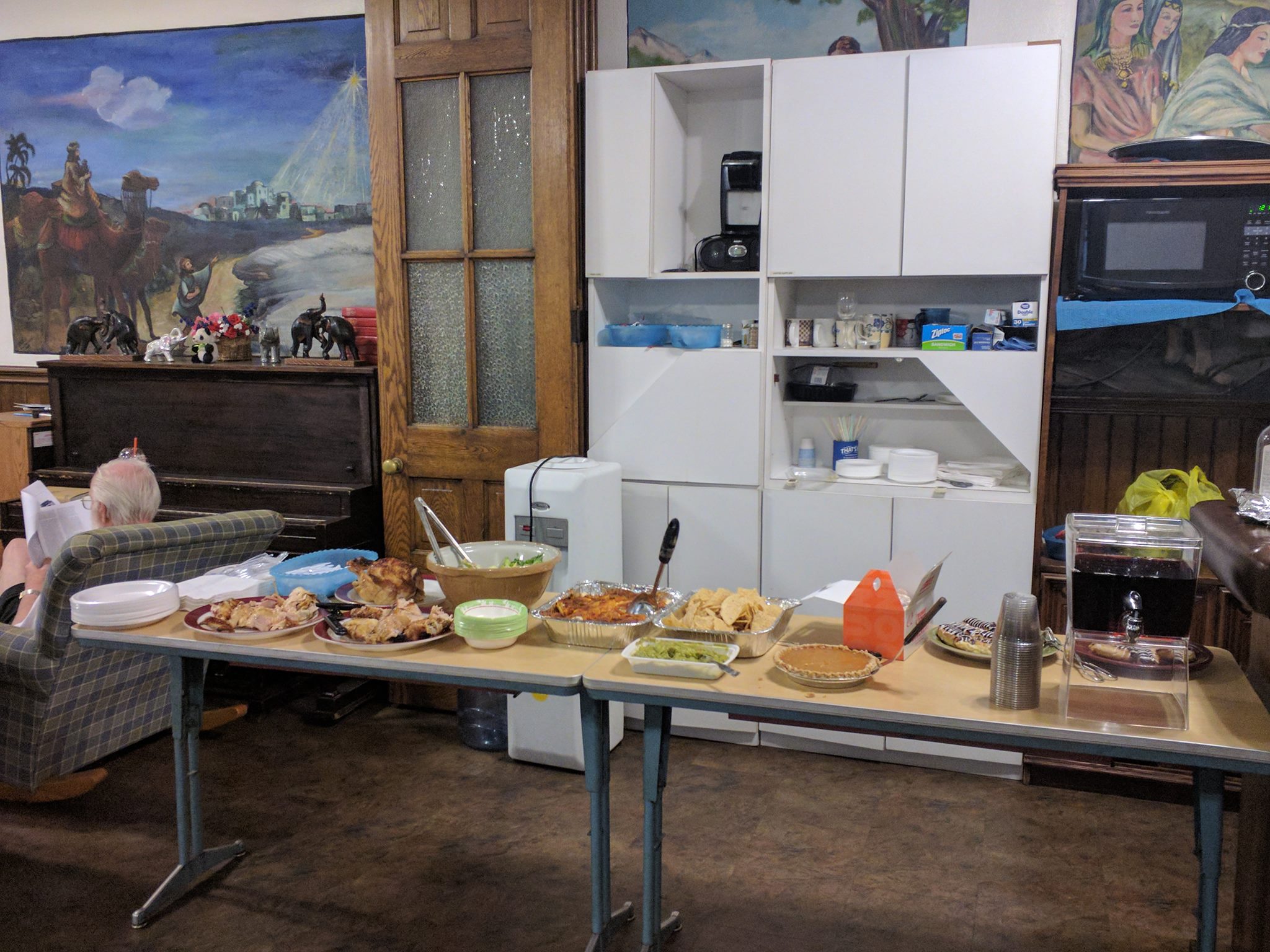 Coffee Shop – 2223 FISH